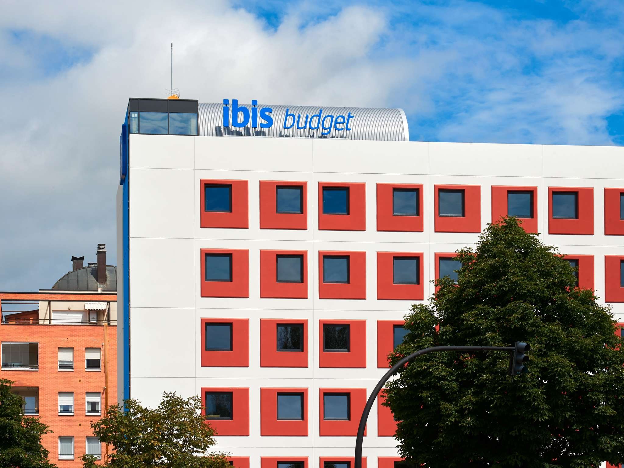 El nuevo hotel Ibis Budget Vitoria prepara su apertura para este otoño ...
